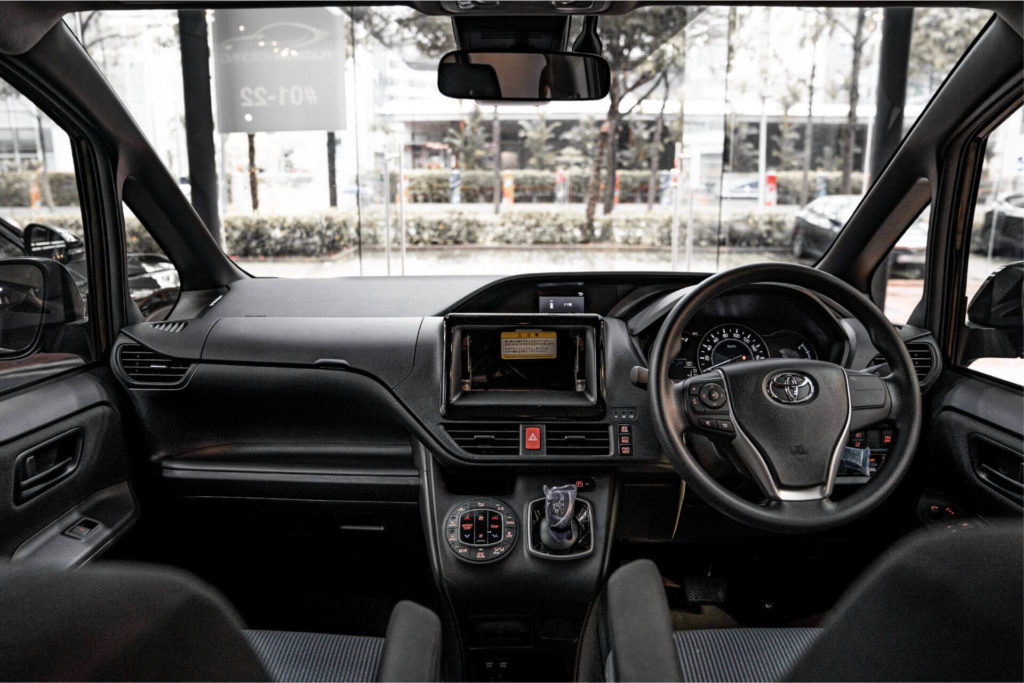 Japanese Car – Toyota Noah Hybrid - Platinum Motoring