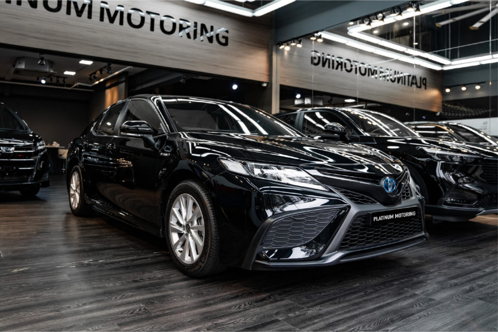 Japanese Car – Toyota Camry Hybrid - Platinum Motoring